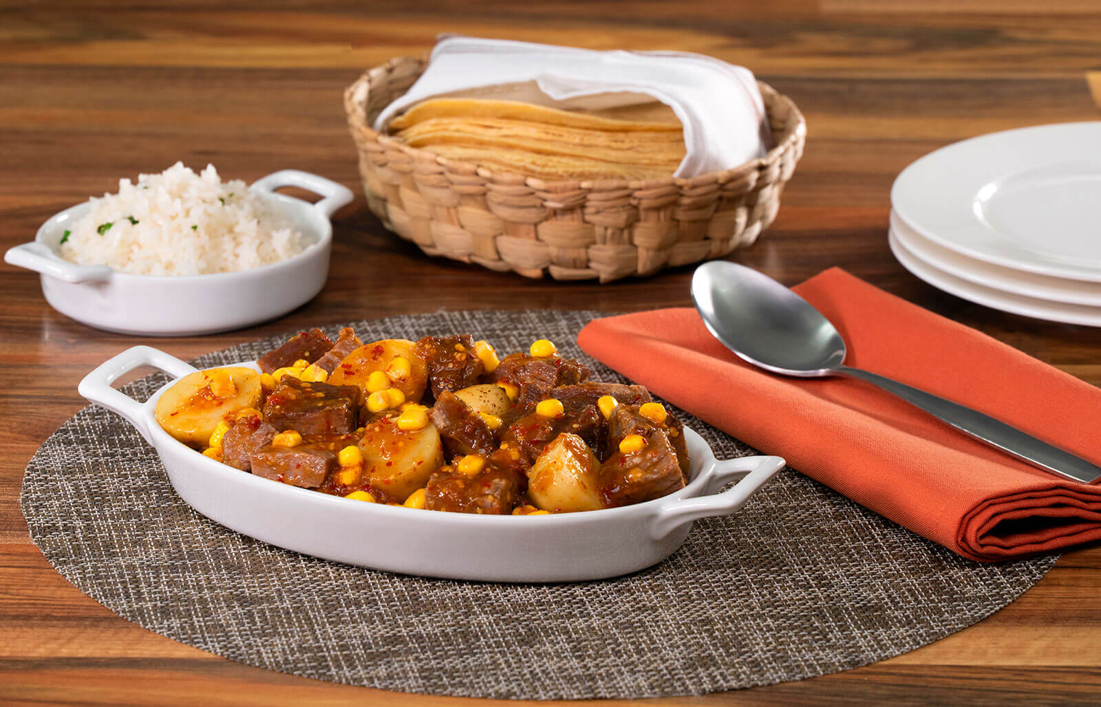 Suadero con papas en salsa arriera - Recetas | La Costeña®