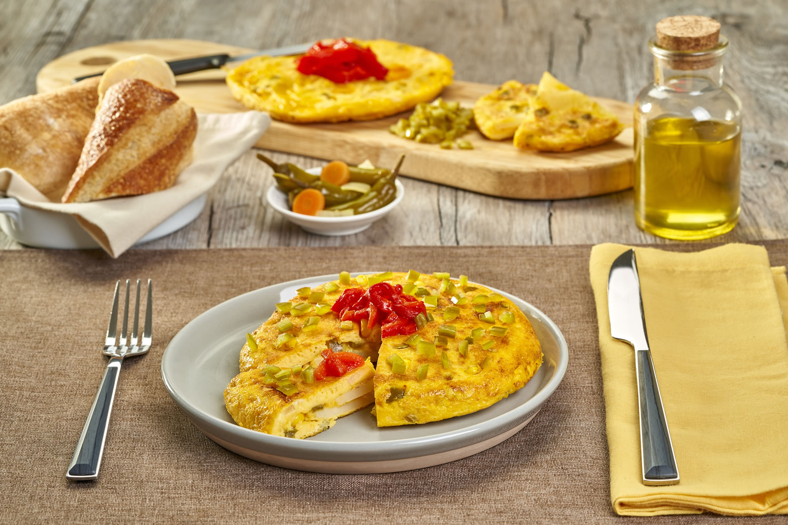 Tortilla de papa con elote y chiles serranos - Recetas | La Costeña®